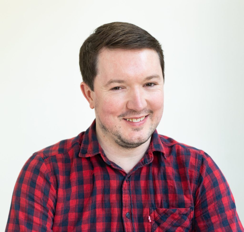Kyle McLaughlin – Moxie Hair Lounge